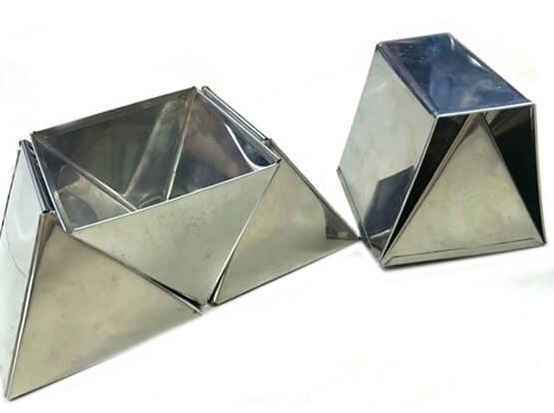 Banh Gio Recipe (Vietnamese Rice & Pork "Dumplings")