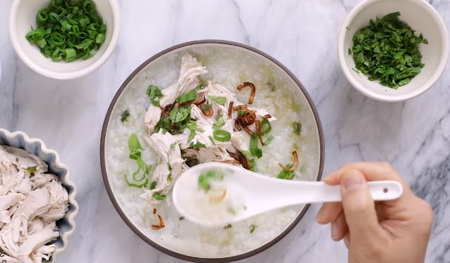 Chao Ga recipe (Vietnamese Chicken Rice Porridge / Congee)