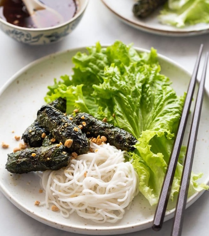 BO LA LOT RECIPE - VIETNAMESE GRILLED BEEF IN LOLOT LEAVES