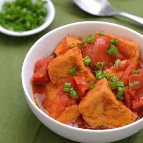 Vietnamese Fried Tofu with Tomato Sauce - Dau Sot Ca Chua