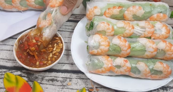 Gỏi Cuốn recipe - Vietnamese Spring Rolls with Peanut Sauce