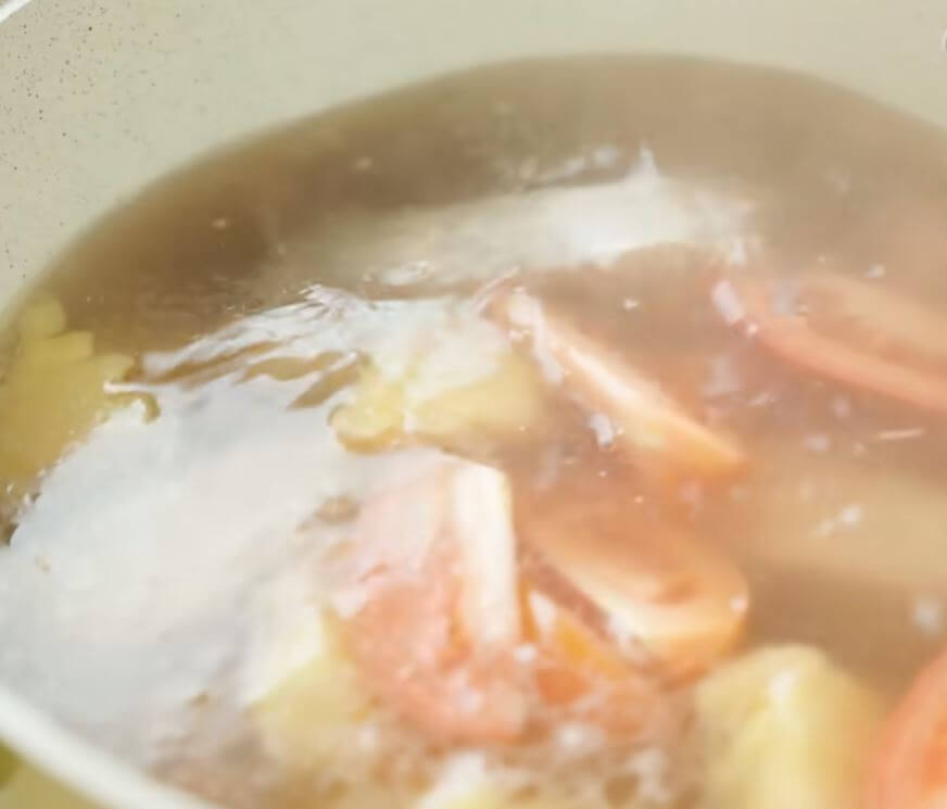 Canh Chua Ca - Vietnamese Sweet & Sour Fish Soup Recipe