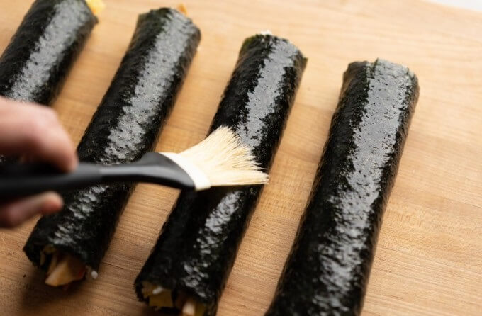 Korean Seaweed Rice 'Sushi' Rolls (Kimbap Recipe)