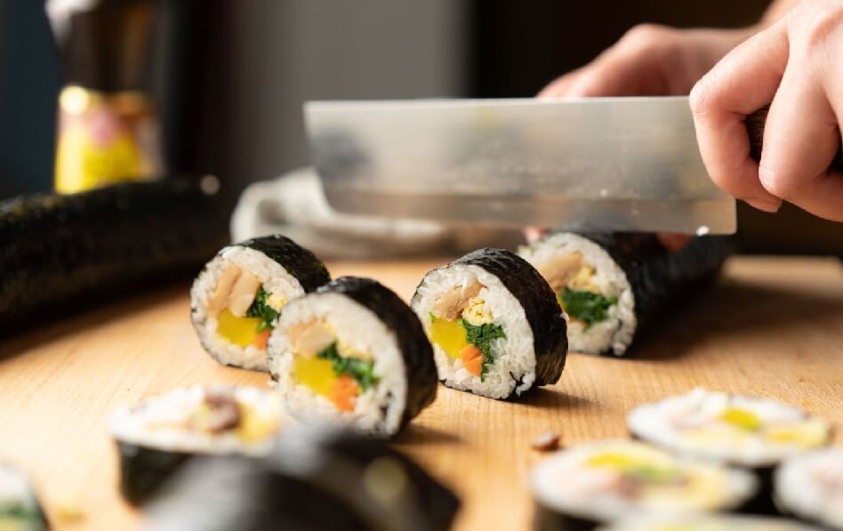 Korean Seaweed Rice 'Sushi' Rolls (Kimbap Recipe)