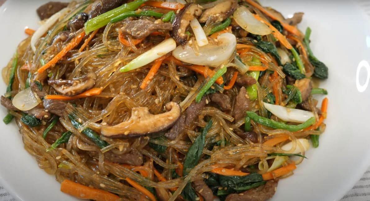Korean Japchae Recipe (Glass Noodles with Ribeye)
