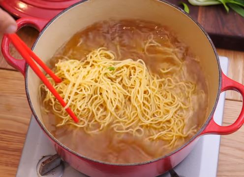 Mi Hoành Thánh Recipe - Authentic Vietnamese Wonton Soup