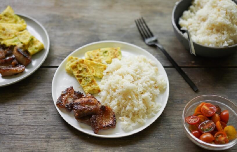 Easy Filipino Garlic Fried Rice (Sinangag Recipe)