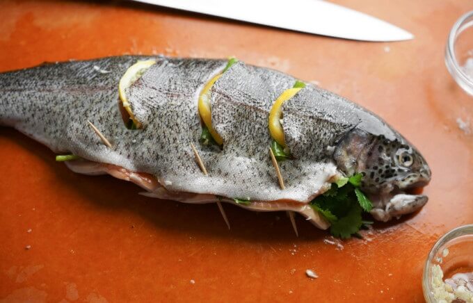 Grilled Whole Fish Recipe (Gas Grill / Charcoal Grill)
