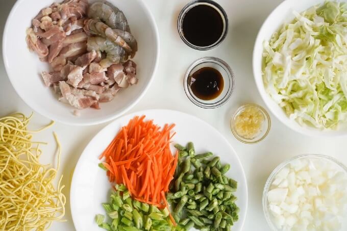 Pancit Canton Recipe (Filipino Stir Fried Noodles)