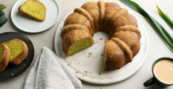 Banh Bo Nuong Recipe (Vietnamese Pandan Honeycomb Cake)