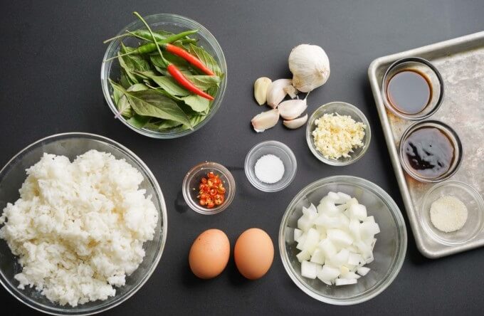 Simple Thai Basil Fried Rice Recipe