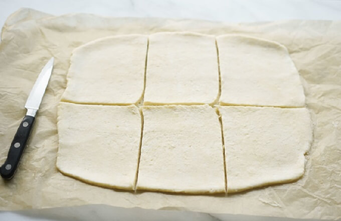 Cuban Guava and Cheese Pastry Recipe (Pastelitos De Guayaba Y Queso)