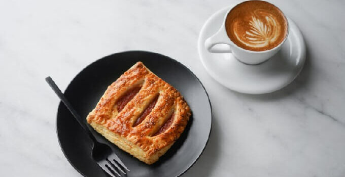Cuban Guava and Cheese Pastry Recipe (Pastelitos De Guayaba Y Queso)